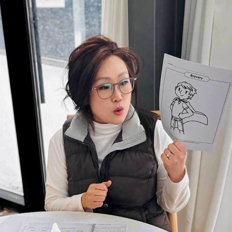 Lucia Education Studio🎓